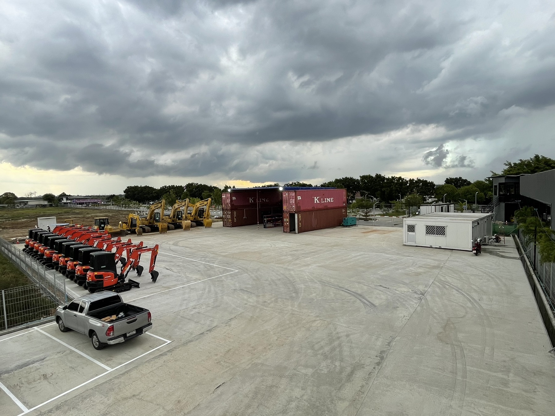 THAI KINAN | MYANMAR KINAN CONSTRUCTION MACHINERY RENTAL SERVICE